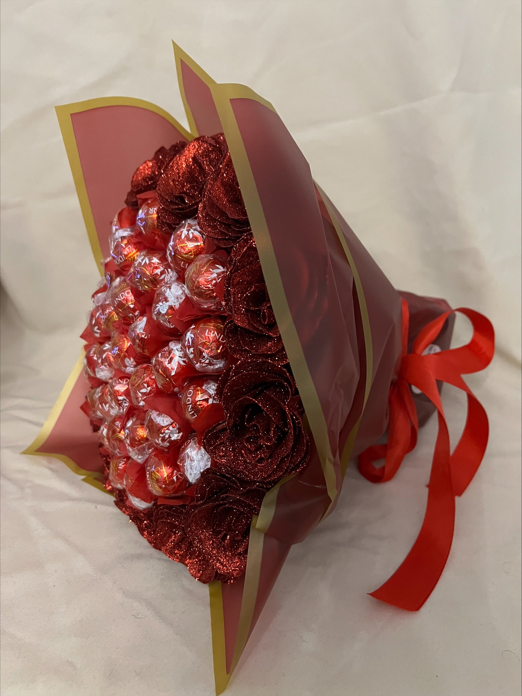 Red Lindt Lindor With Glitter Roses Hand-Tied Bouquet – Goat Gifts